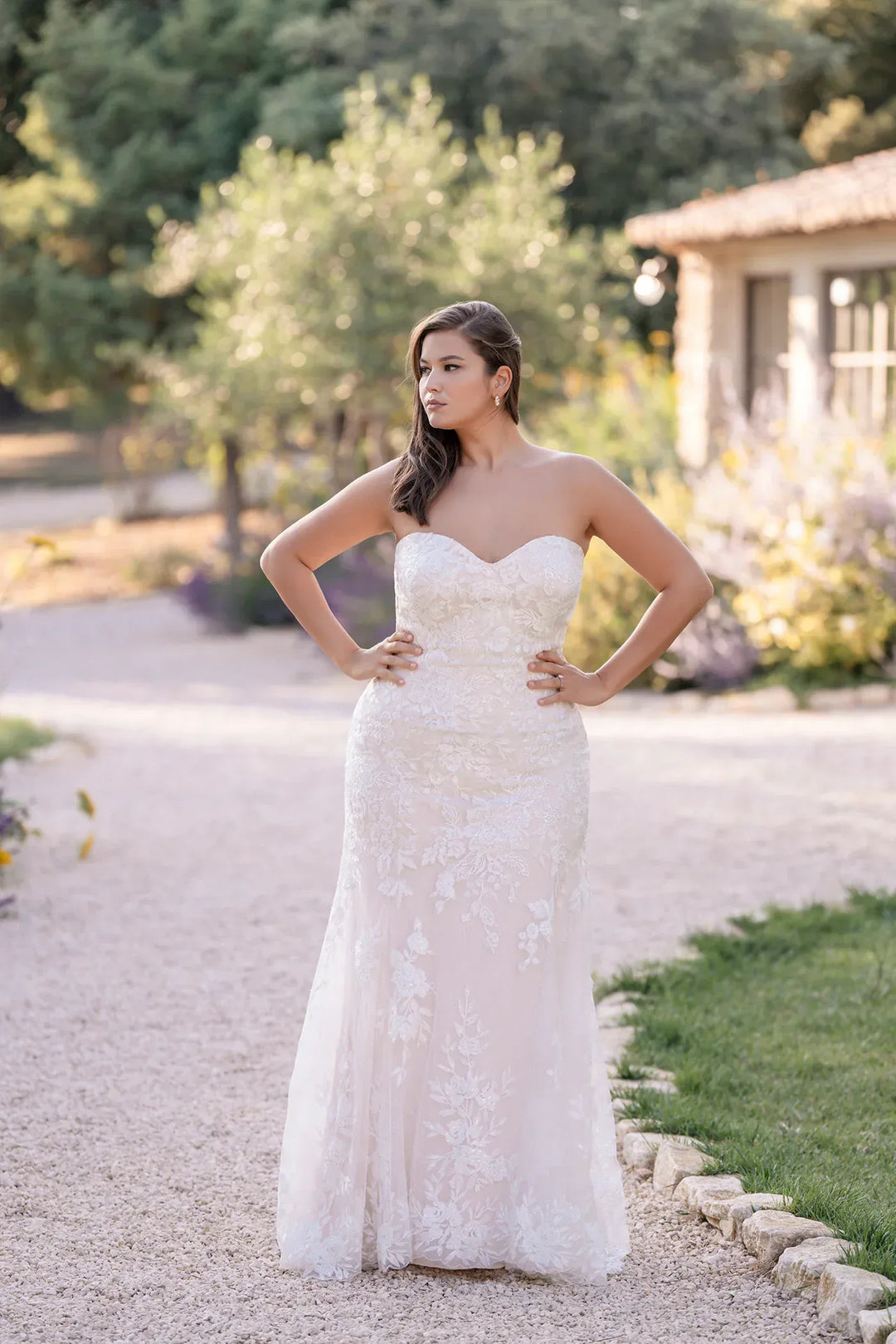 Allure W522 - Size 24W – Luxe Redux Bridal
