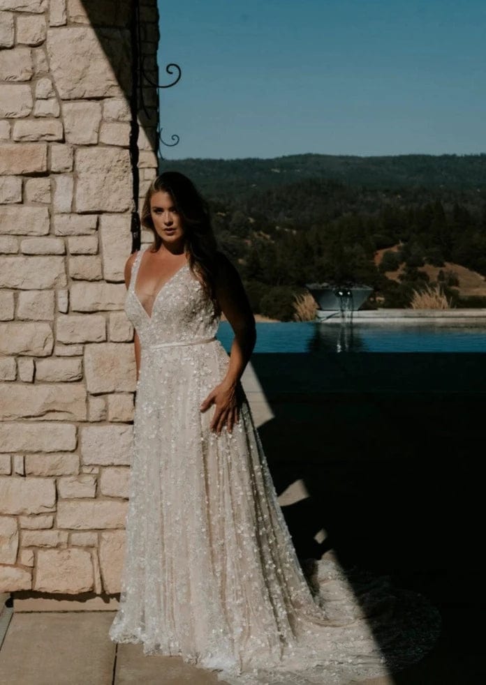 La Curve by Beccar Freya - Size 16 – Luxe Redux Bridal