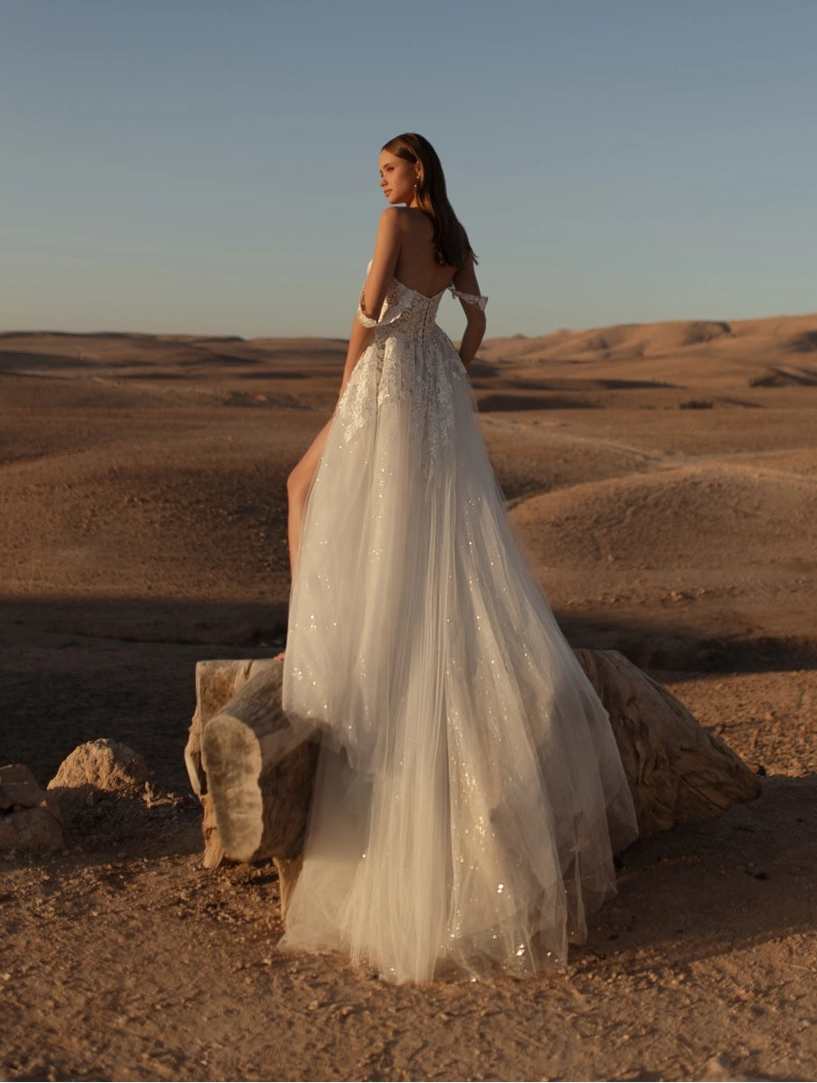 Julie Vino Alessia MB24-24 - Size 8 – Luxe Redux Bridal