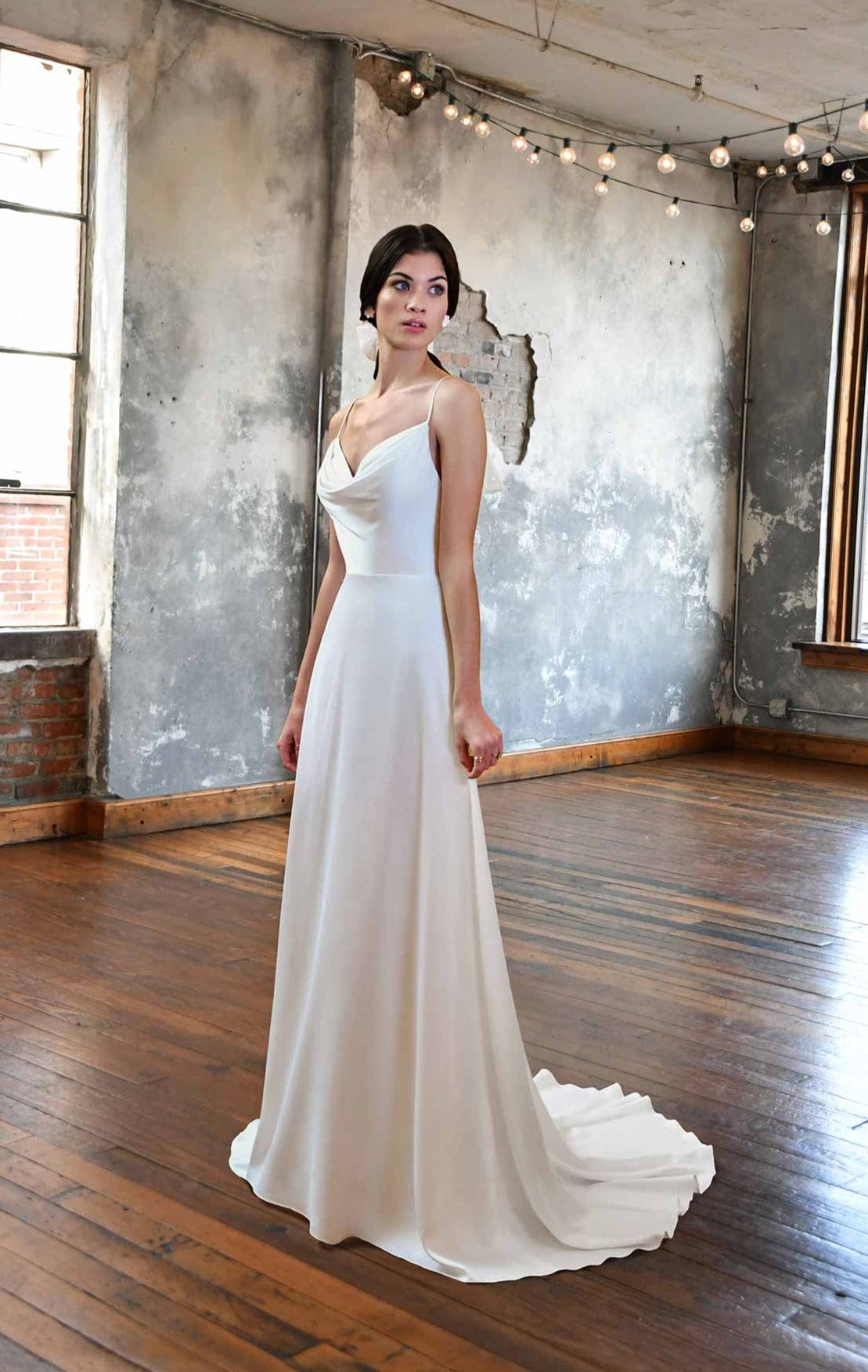 All Who Wander Aiden - Size 12 – Luxe Redux Bridal